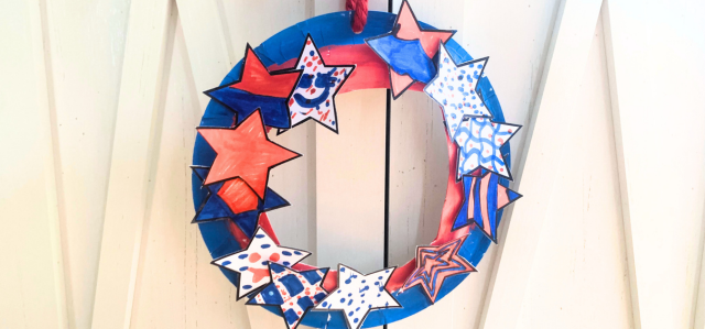 Patriotic Paper Plate Wreath Craft - This Tiny Blue House